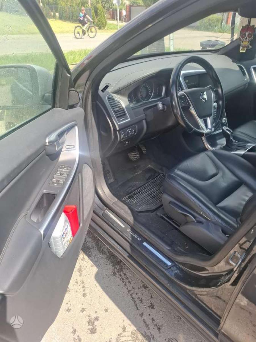 Pelēks Volvo XC60 2014 Kauņa, ar dzinēja tilpumu 1.97 L un nobraukumu 285 tūkst. km par 9000 €, foto 10 vietnē AUTOMOTO.COM.LV