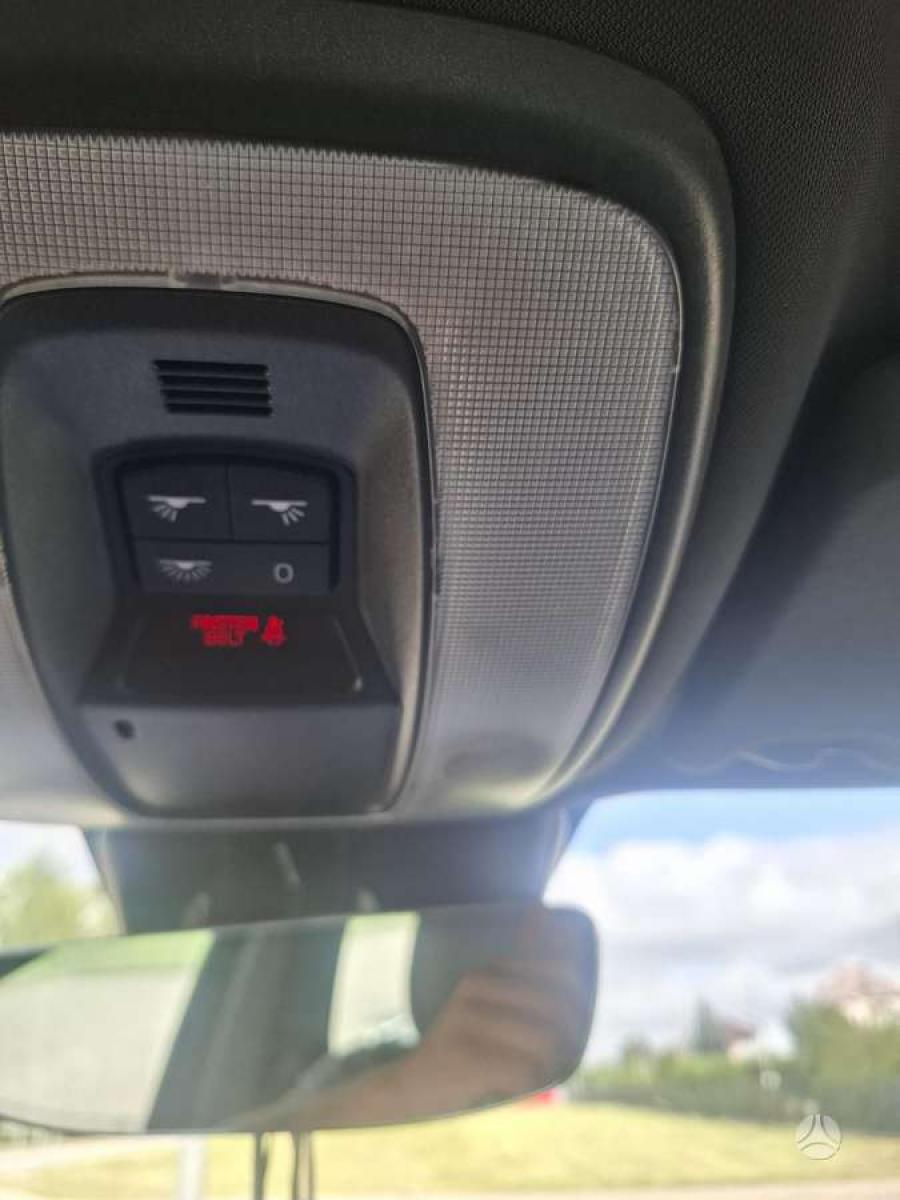 Pelēks Volvo XC60 2014 Kauņa, ar dzinēja tilpumu 1.97 L un nobraukumu 285 tūkst. km par 9000 €, foto 12 vietnē AUTOMOTO.COM.LV