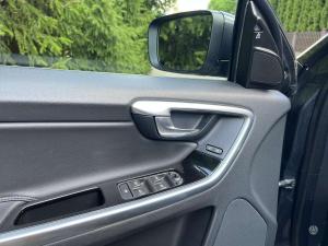 Pelēks Volvo XC60 2014 Viļņa, ar dzinēja tilpumu 3.00 L un nobraukumu 191 tūkst. km par 8900 €, foto 16 vietnē AUTOMOTO.COM.LV