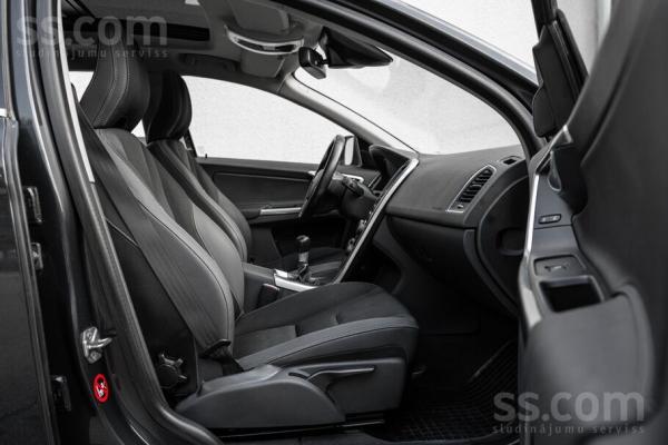 Pelēks Volvo XC60 2014 Rīga, ar dzinēja tilpumu 2.00 L un nobraukumu 179 tūkst. km par 10500 €, foto 10 vietnē AUTOMOTO.COM.LV