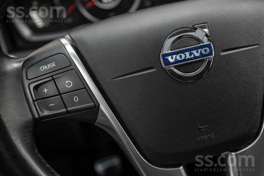 Pelēks Volvo XC60 2014 Rīga, ar dzinēja tilpumu 2.00 L un nobraukumu 179 tūkst. km par 10500 €, foto 17 vietnē AUTOMOTO.COM.LV