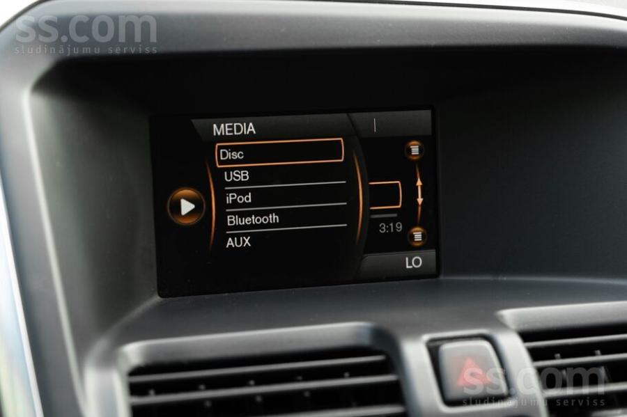 Pelēks Volvo XC60 2014 Rīga, ar dzinēja tilpumu 2.00 L un nobraukumu 179 tūkst. km par 10500 €, foto 27 vietnē AUTOMOTO.COM.LV