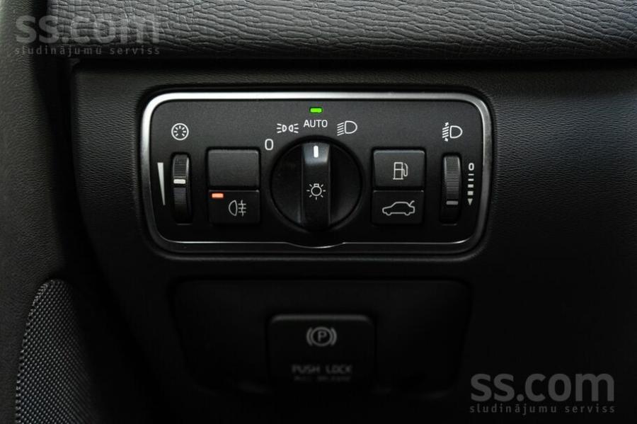 Pelēks Volvo XC60 2014 Rīga, ar dzinēja tilpumu 2.00 L un nobraukumu 179 tūkst. km par 10500 €, foto 29 vietnē AUTOMOTO.COM.LV
