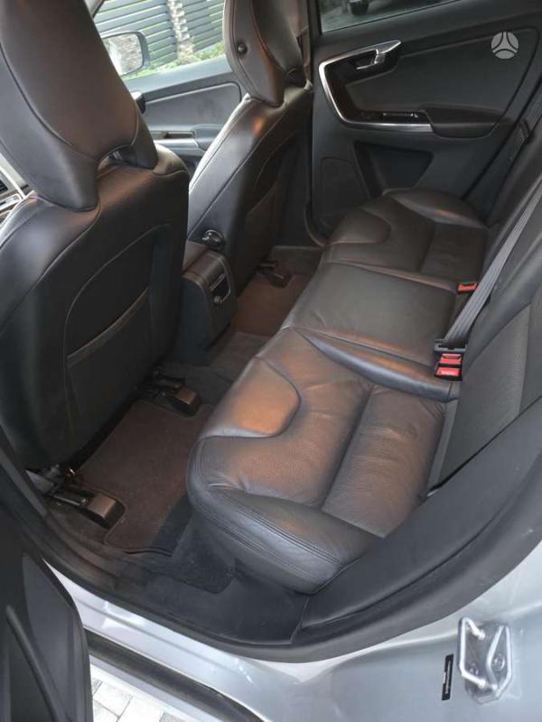 Pelēks Volvo XC60 2014 Ukmergė, ar dzinēja tilpumu 2.95 L un nobraukumu 274 tūkst. km par 10500 €, foto 7 vietnē AUTOMOTO.COM.LV