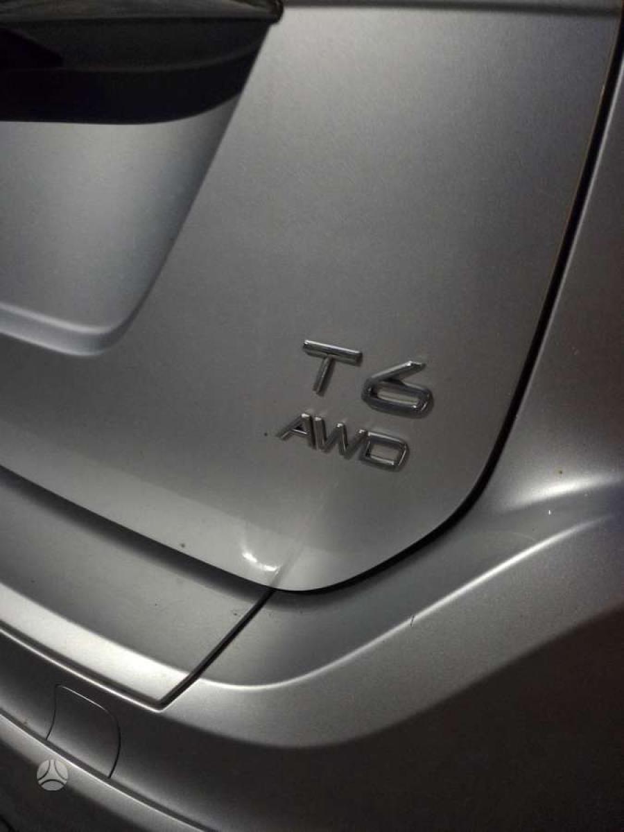 Grey Volvo XC60 2014 in Ukmerge, with an engine capacity of 2.95 L and mileage of 274 thousand km for 10500 €, photo 14 on AUTOMOTO.COM.LV