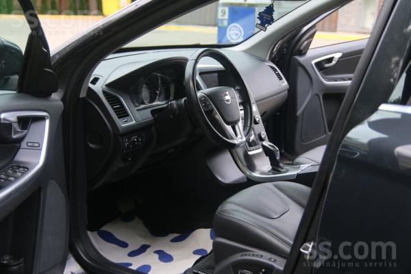 Pelēks Volvo XC60 2014 Rīga, ar dzinēja tilpumu 2.00 L un nobraukumu 255 tūkst. km par 10890 €, foto 6 vietnē AUTOMOTO.COM.LV