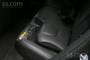 Grey Volvo XC60 2014 in Riga, with an engine capacity of 2.00 L and mileage of 255 thousand km for 10890 €, photo 27 on AUTOMOTO.COM.LV