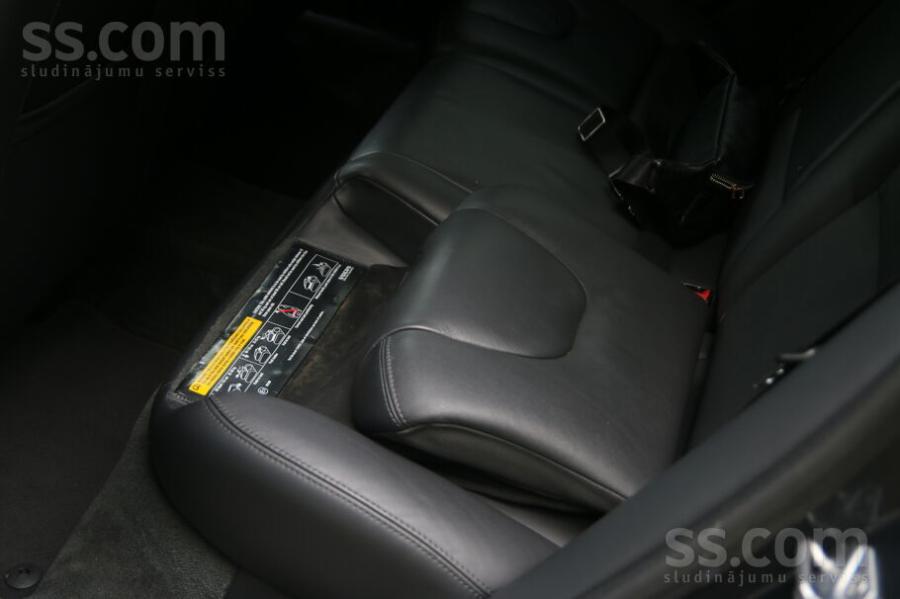 Grey Volvo XC60 2014 in Riga, with an engine capacity of 2.00 L and mileage of 255 thousand km for 10890 €, photo 27 on AUTOMOTO.COM.LV