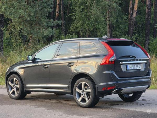 Pelēks Volvo XC60 2014 Viļņa, ar dzinēja tilpumu 2.40 L un nobraukumu 203 tūkst. km par 15950 €, foto 10 vietnē AUTOMOTO.COM.LV