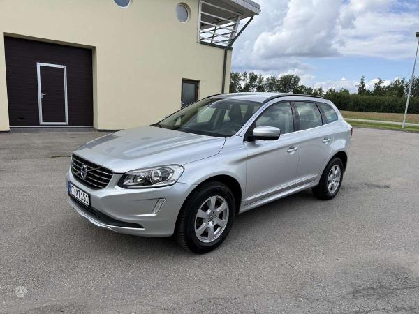 Pelēks Volvo XC60 2014 Panevēža, ar dzinēja tilpumu 1.98 L un nobraukumu 395 tūkst. km par 8800 €, foto 1 vietnē AUTOMOTO.COM.LV