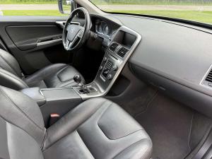 Серый Вольво ХС60 2014 в Паневежис, объемом двигателя 1.98 л и пробегом 395 тыс. км за 8800 €, фото 21 на AUTOMOTO.COM.LV