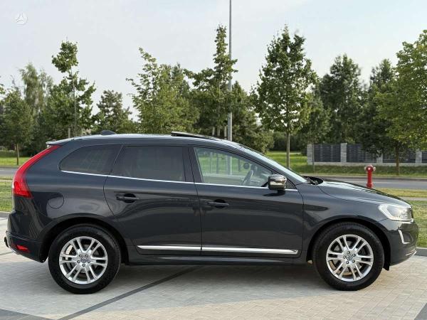 Grey Volvo XC60 2014 in Siauliai, with an engine capacity of 1.97 L and mileage of 283 thousand km for 13450 €, photo 4 on AUTOMOTO.COM.LV