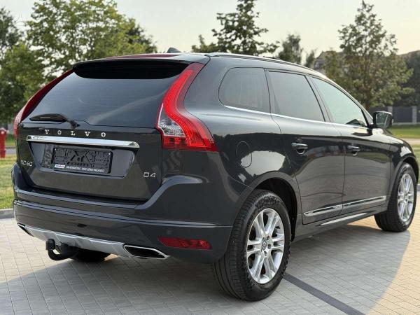 Grey Volvo XC60 2014 in Siauliai, with an engine capacity of 1.97 L and mileage of 283 thousand km for 13450 €, photo 8 on AUTOMOTO.COM.LV