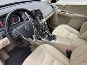 Pelēks Volvo XC60 2014 Šauļi, ar dzinēja tilpumu 1.97 L un nobraukumu 283 tūkst. km par 13450 €, foto 19 vietnē AUTOMOTO.COM.LV