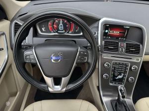 Pelēks Volvo XC60 2014 Šauļi, ar dzinēja tilpumu 1.97 L un nobraukumu 283 tūkst. km par 13450 €, foto 22 vietnē AUTOMOTO.COM.LV