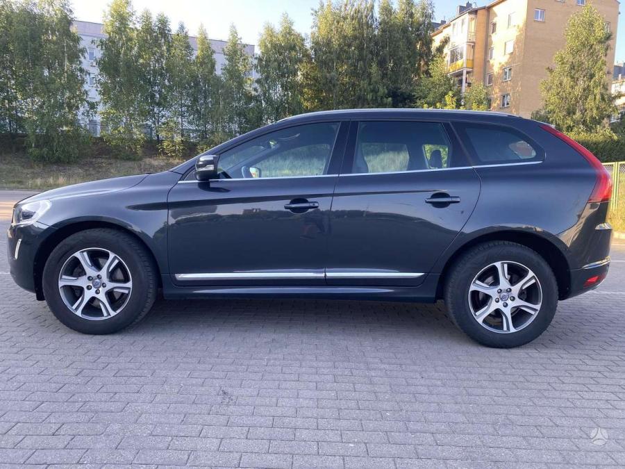 Pelēks Volvo XC60 2014 Viļņa, ar dzinēja tilpumu 2.40 L un nobraukumu 247 tūkst. km par 14500 €, foto 6 vietnē AUTOMOTO.COM.LV