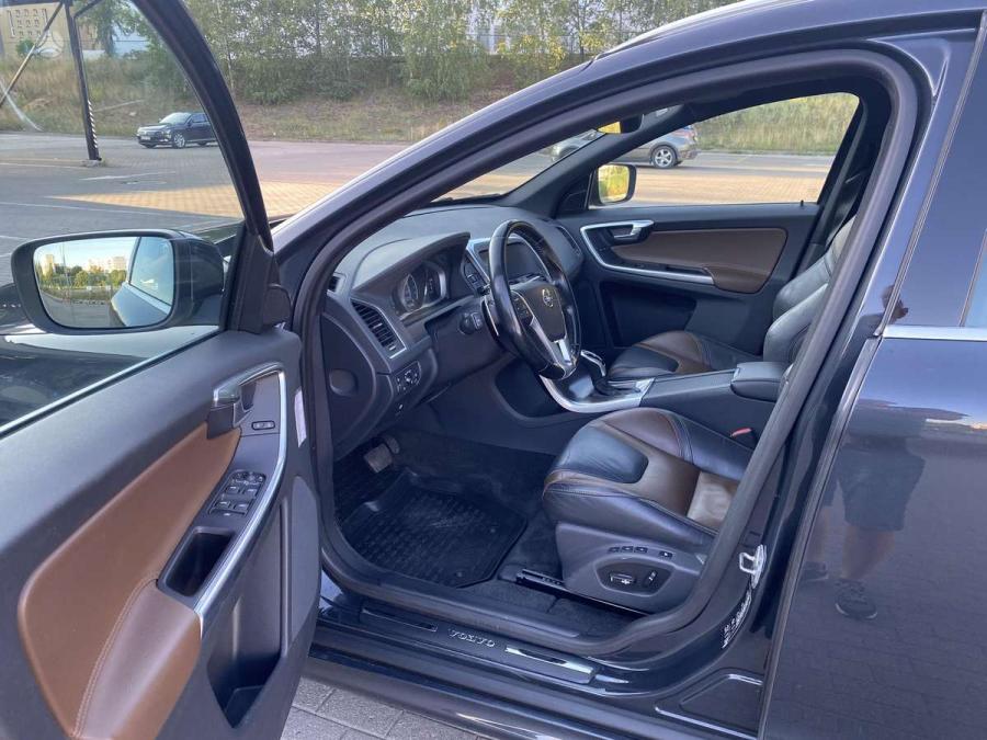 Pelēks Volvo XC60 2014 Viļņa, ar dzinēja tilpumu 2.40 L un nobraukumu 247 tūkst. km par 14500 €, foto 11 vietnē AUTOMOTO.COM.LV