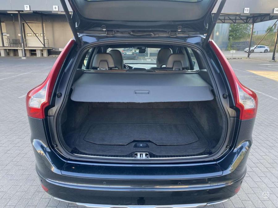 Pelēks Volvo XC60 2014 Viļņa, ar dzinēja tilpumu 2.40 L un nobraukumu 247 tūkst. km par 14500 €, foto 27 vietnē AUTOMOTO.COM.LV