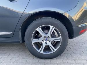 Pelēks Volvo XC60 2014 Viļņa, ar dzinēja tilpumu 2.40 L un nobraukumu 247 tūkst. km par 14500 €, foto 30 vietnē AUTOMOTO.COM.LV
