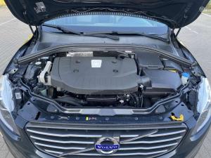 Pelēks Volvo XC60 2014 Viļņa, ar dzinēja tilpumu 2.40 L un nobraukumu 247 tūkst. km par 14500 €, foto 33 vietnē AUTOMOTO.COM.LV