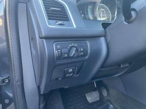 Pelēks Volvo XC60 2014 Viļņa, ar dzinēja tilpumu 2.40 L un nobraukumu 247 tūkst. km par 14500 €, foto 35 vietnē AUTOMOTO.COM.LV