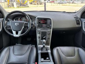 Grey Volvo XC60 2014 in Taurage, with an engine capacity of 1.97 L and mileage of 218 thousand km for 9500 €, photo 10 on AUTOMOTO.COM.LV