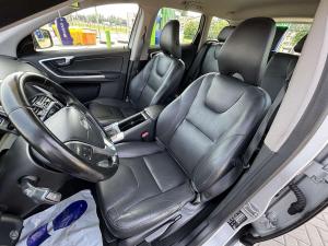 Grey Volvo XC60 2014 in Taurage, with an engine capacity of 1.97 L and mileage of 218 thousand km for 9500 €, photo 11 on AUTOMOTO.COM.LV