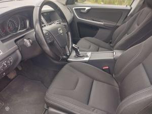Pelēks Volvo XC60 2014 Marijampole, ar dzinēja tilpumu 1.97 L un nobraukumu 224 tūkst. km par 10900 €, foto 14 vietnē AUTOMOTO.COM.LV
