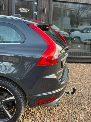 Pelēks Volvo XC60 2014 Rīga, ar dzinēja tilpumu 1.97 L un nobraukumu 253 tūkst. km par 13333 €, foto 14 vietnē AUTOMOTO.COM.LV