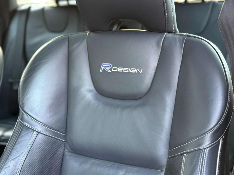Pelēks Volvo XC60 2014 Rīga, ar dzinēja tilpumu 1.97 L un nobraukumu 253 tūkst. km par 13333 €, foto 23 vietnē AUTOMOTO.COM.LV