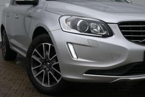 Grey Volvo XC60 2014 in Kretinga, with an engine capacity of 1.98 L and mileage of 165 thousand km for 10499 €, photo 7 on AUTOMOTO.COM.LV