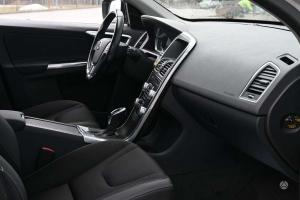 Grey Volvo XC60 2014 in Kretinga, with an engine capacity of 1.98 L and mileage of 165 thousand km for 10499 €, photo 23 on AUTOMOTO.COM.LV