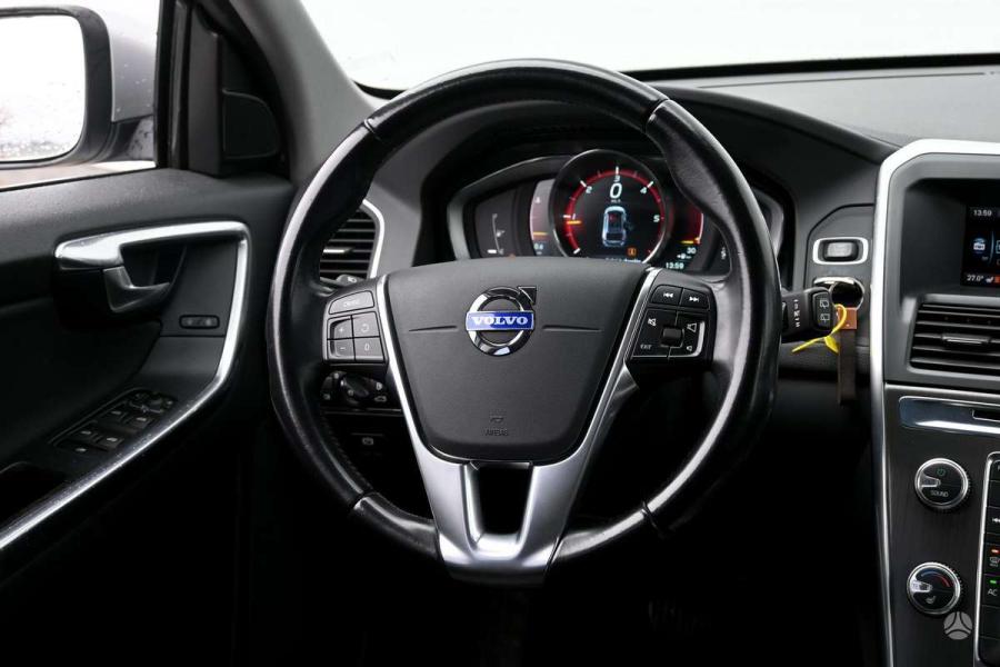 Grey Volvo XC60 2014 in Kretinga, with an engine capacity of 1.98 L and mileage of 165 thousand km for 10499 €, photo 26 on AUTOMOTO.COM.LV
