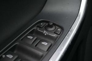 Grey Volvo XC60 2014 in Kretinga, with an engine capacity of 1.98 L and mileage of 165 thousand km for 10499 €, photo 31 on AUTOMOTO.COM.LV
