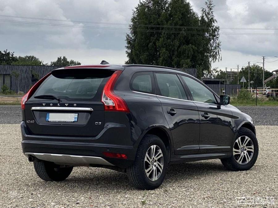 Grey Volvo XC60 2014 in Taurage, with an engine capacity of 2.00 L and mileage of 283 thousand km for 8300 €, photo 6 on AUTOMOTO.COM.LV