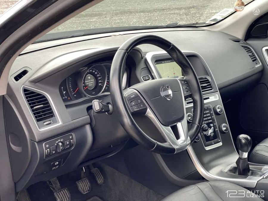 Grey Volvo XC60 2014 in Taurage, with an engine capacity of 2.00 L and mileage of 283 thousand km for 8300 €, photo 10 on AUTOMOTO.COM.LV