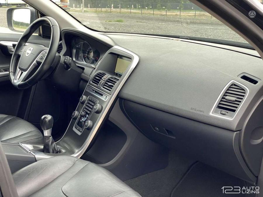 Grey Volvo XC60 2014 in Taurage, with an engine capacity of 2.00 L and mileage of 283 thousand km for 8300 €, photo 13 on AUTOMOTO.COM.LV