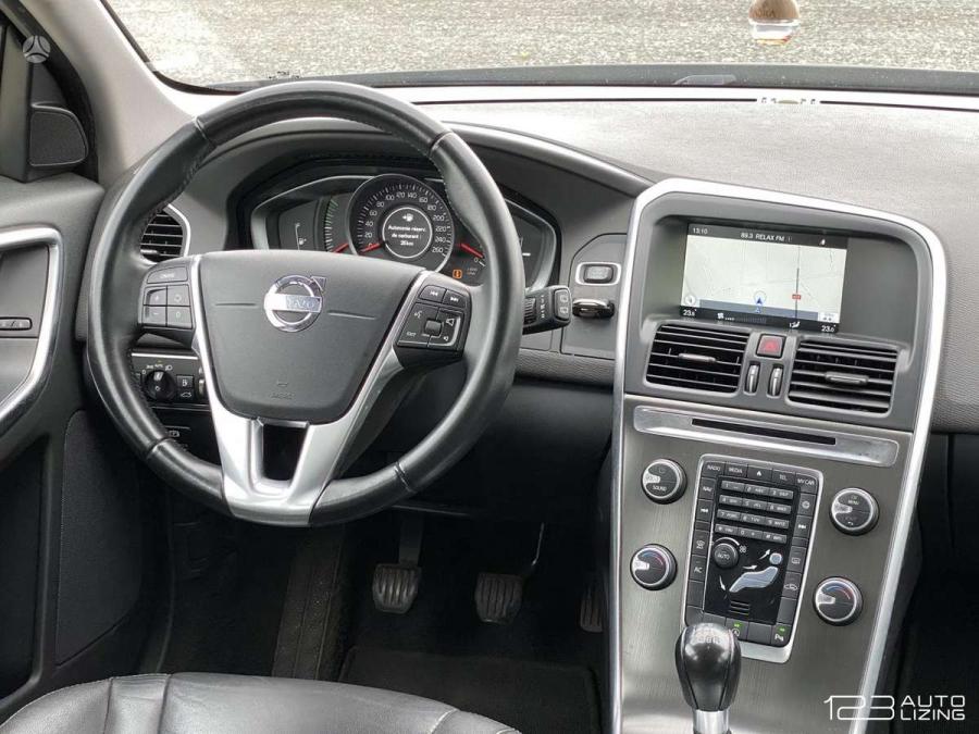 Grey Volvo XC60 2014 in Taurage, with an engine capacity of 2.00 L and mileage of 283 thousand km for 8300 €, photo 15 on AUTOMOTO.COM.LV