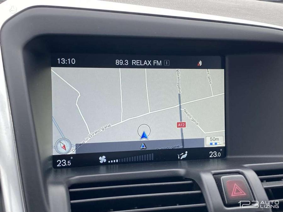 Grey Volvo XC60 2014 in Taurage, with an engine capacity of 2.00 L and mileage of 283 thousand km for 8300 €, photo 18 on AUTOMOTO.COM.LV