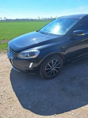 Pelēks Volvo XC60 2014 Marijampole, ar dzinēja tilpumu 0.00 L un nobraukumu 290 tūkst. km par 9000 €, foto  vietnē AUTOMOTO.COM.LV
