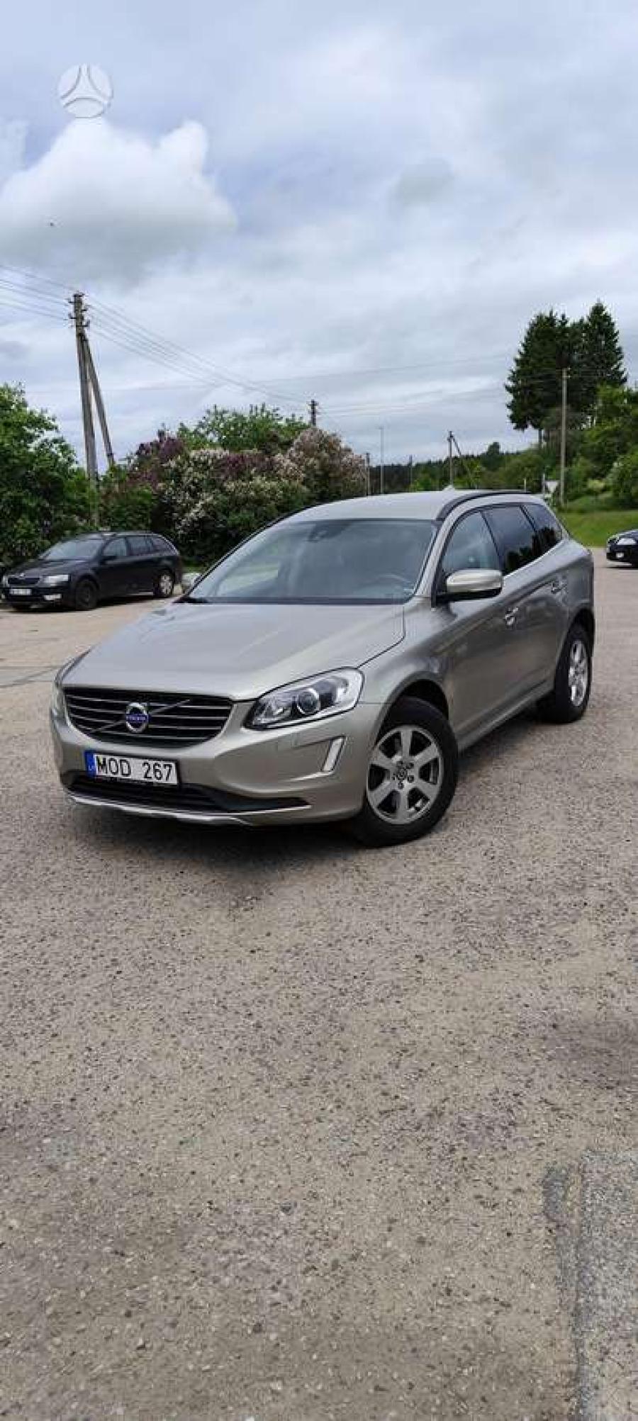 Pelēks Volvo XC60 2014 Viļņa, ar dzinēja tilpumu 2.40 L un nobraukumu 430 tūkst. km par 8050 €, foto 1 vietnē AUTOMOTO.COM.LV