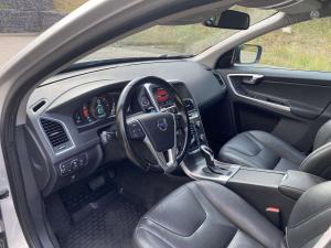 Pelēks Volvo XC60 2014 Viļņa, ar dzinēja tilpumu 2.40 L un nobraukumu 273 tūkst. km par 13350 €, foto 12 vietnē AUTOMOTO.COM.LV