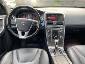 Pelēks Volvo XC60 2014 Viļņa, ar dzinēja tilpumu 2.40 L un nobraukumu 273 tūkst. km par 13350 €, foto 13 vietnē AUTOMOTO.COM.LV