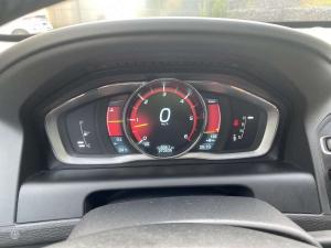 Pelēks Volvo XC60 2014 Viļņa, ar dzinēja tilpumu 2.40 L un nobraukumu 273 tūkst. km par 13350 €, foto 15 vietnē AUTOMOTO.COM.LV