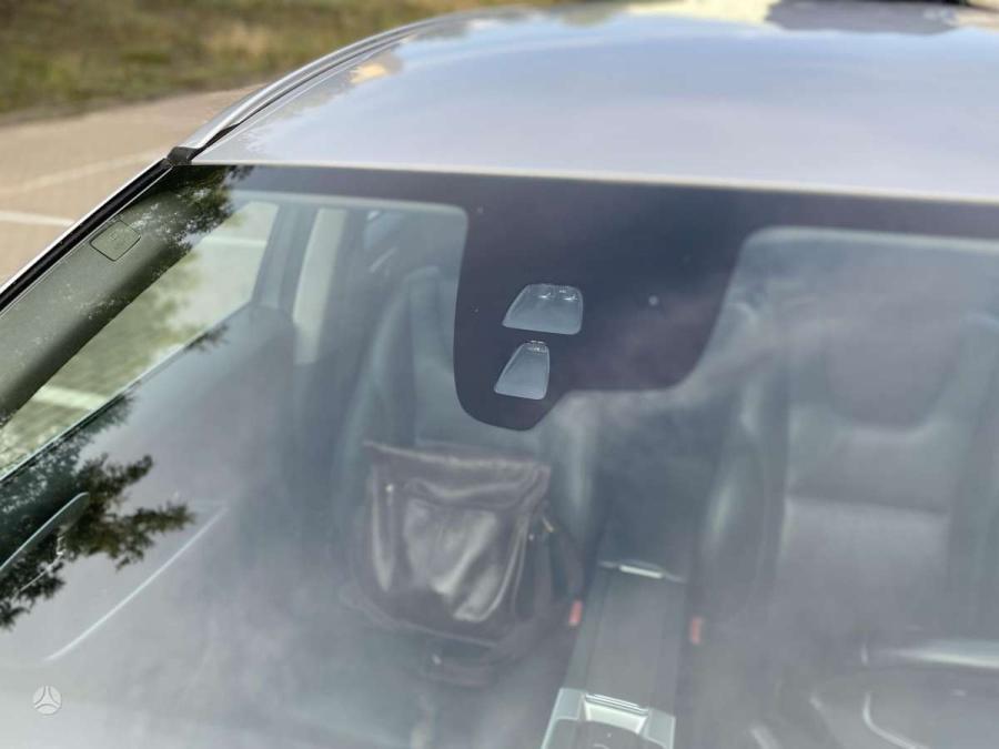 Pelēks Volvo XC60 2014 Viļņa, ar dzinēja tilpumu 2.40 L un nobraukumu 273 tūkst. km par 13350 €, foto 21 vietnē AUTOMOTO.COM.LV