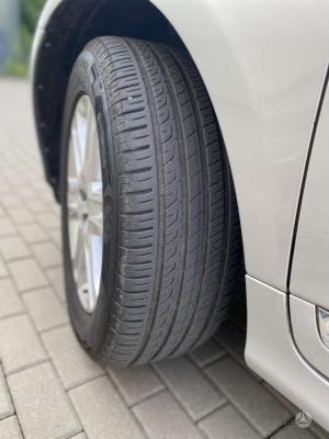 Pelēks Volvo XC60 2014 Viļņa, ar dzinēja tilpumu 2.40 L un nobraukumu 273 tūkst. km par 13350 €, foto 23 vietnē AUTOMOTO.COM.LV