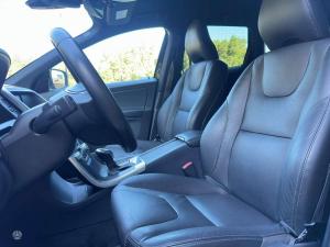 Pelēks Volvo XC60 2014 Viļņa, ar dzinēja tilpumu 1.98 L un nobraukumu 230 tūkst. km par 11500 €, foto 21 vietnē AUTOMOTO.COM.LV