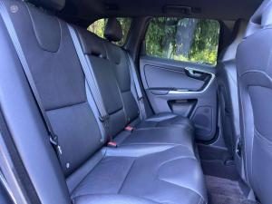 Pelēks Volvo XC60 2014 Viļņa, ar dzinēja tilpumu 1.98 L un nobraukumu 230 tūkst. km par 11500 €, foto 25 vietnē AUTOMOTO.COM.LV