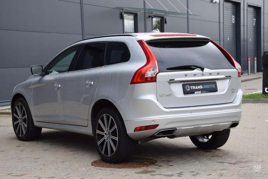 Pelēks Volvo XC60 2014 Viļņa, ar dzinēja tilpumu 2.40 L un nobraukumu 350 tūkst. km par 11250 €, foto 10 vietnē AUTOMOTO.COM.LV