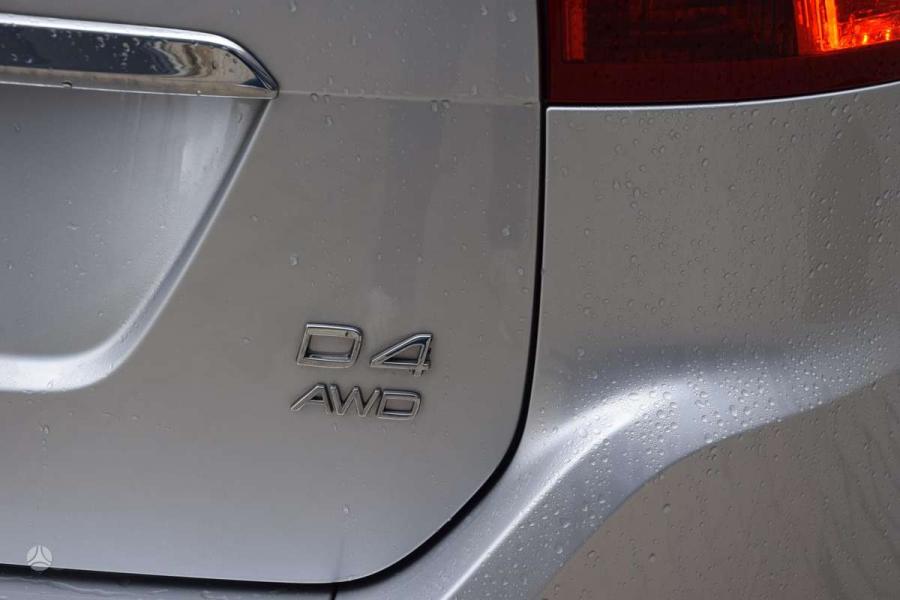 Pelēks Volvo XC60 2014 Viļņa, ar dzinēja tilpumu 2.40 L un nobraukumu 350 tūkst. km par 11250 €, foto 15 vietnē AUTOMOTO.COM.LV